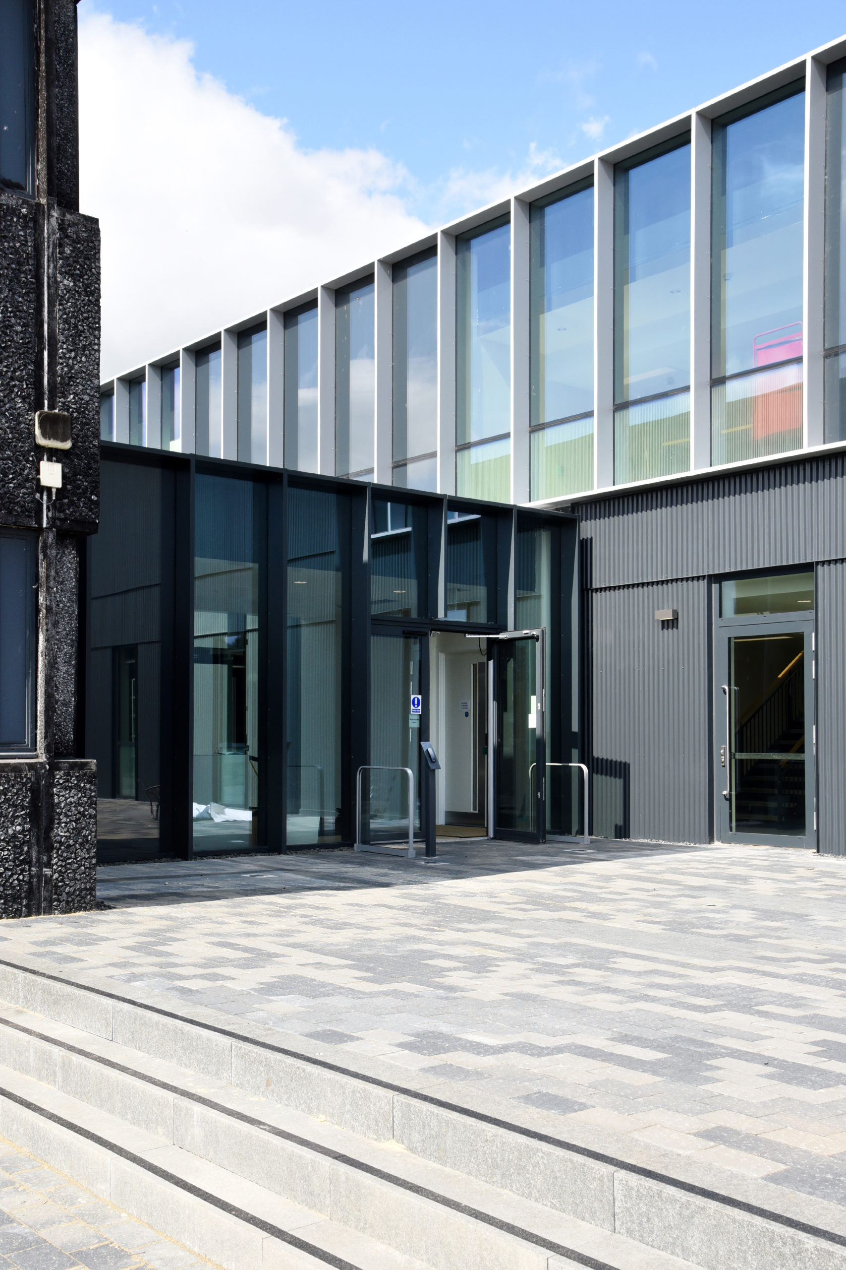 Menstrie IST Laboratory Building | Projects | Veitchi Interiors